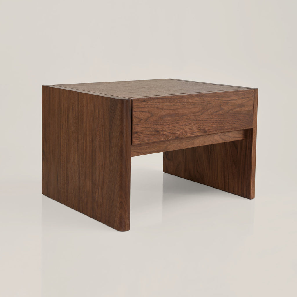 Cassa Nightstand – Moss Design